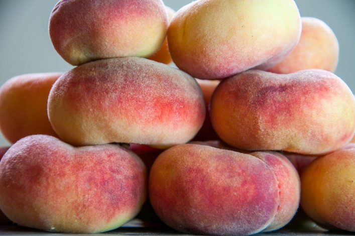 Tudo Sobre o Pêssego: Características e Imagens da Fruta | Mundo Ecologia